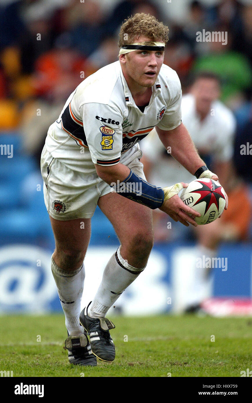 RYAN HUDSON CASTLEFORD TIGERS RLFC 14 April 2002 Stock Photo - Alamy