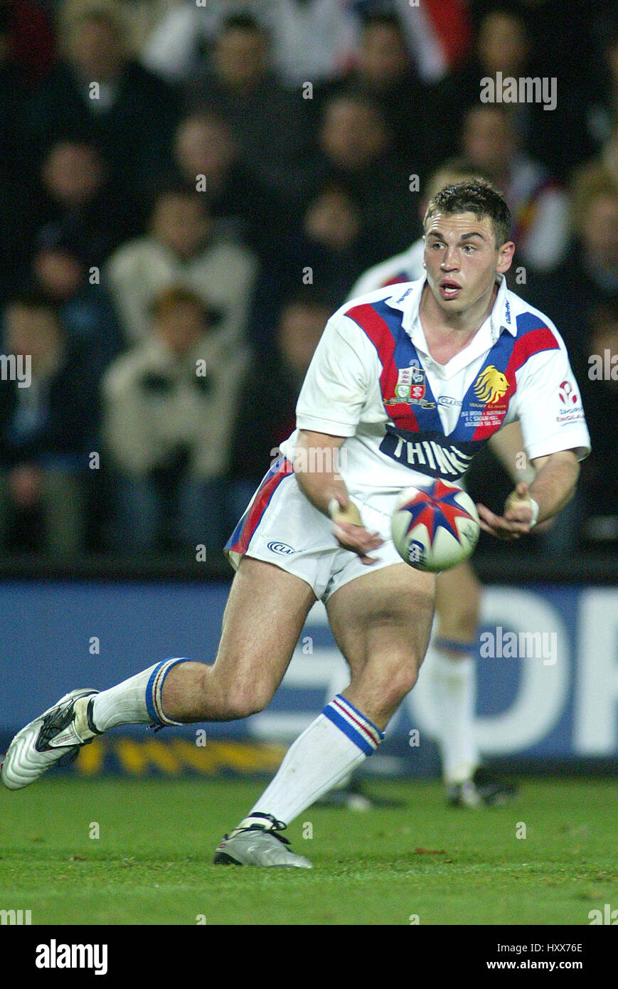 KEVIN SINFIELD GREAT BRITAIN KC STADIUM HULL ENGLAND 15 November 2003 ...