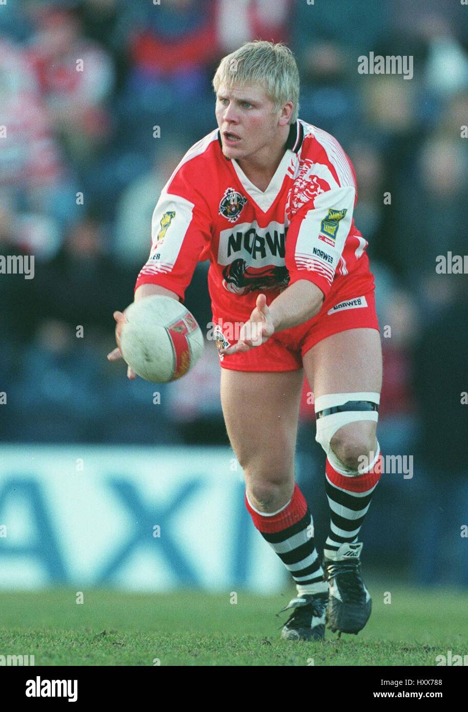 MICHAEL CASSIDY WIGAN WARRIORS RLFC 05 February 1997 Stock Photo - Alamy