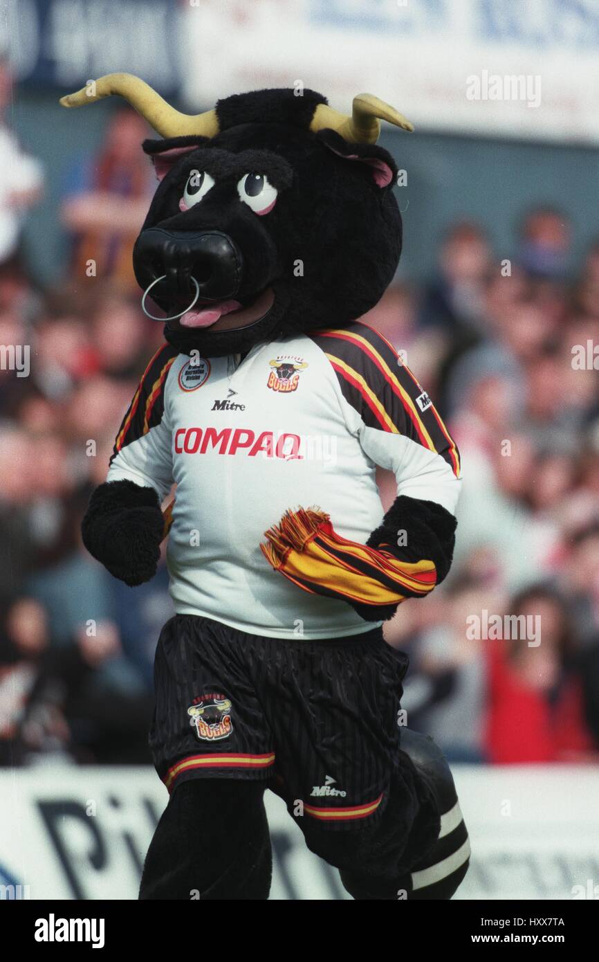 BRADFORD BULLS MASCOTT BRADFORD BULLS RLFC 12 March 1997 Stock Photo ...