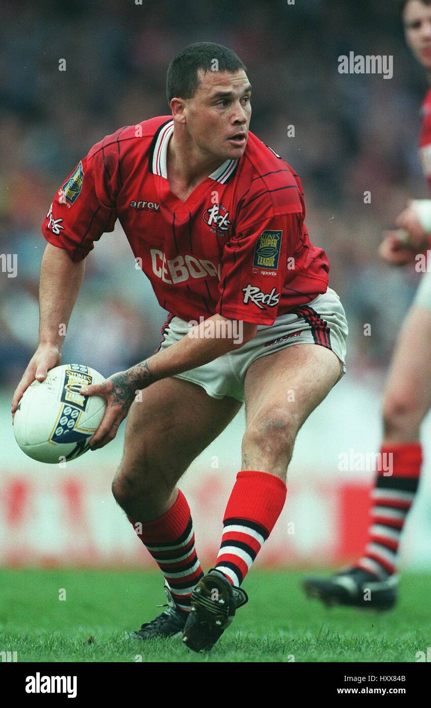PETER EDWARDS SALFORD REDS RLFC 24 March 1997 Stock Photo - Alamy