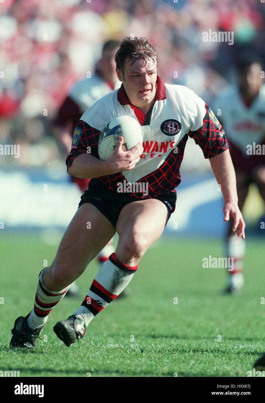 KEIRON CUNNINGHAM ST. HELENS RLFC 02 April 1997 Stock Photo - Alamy