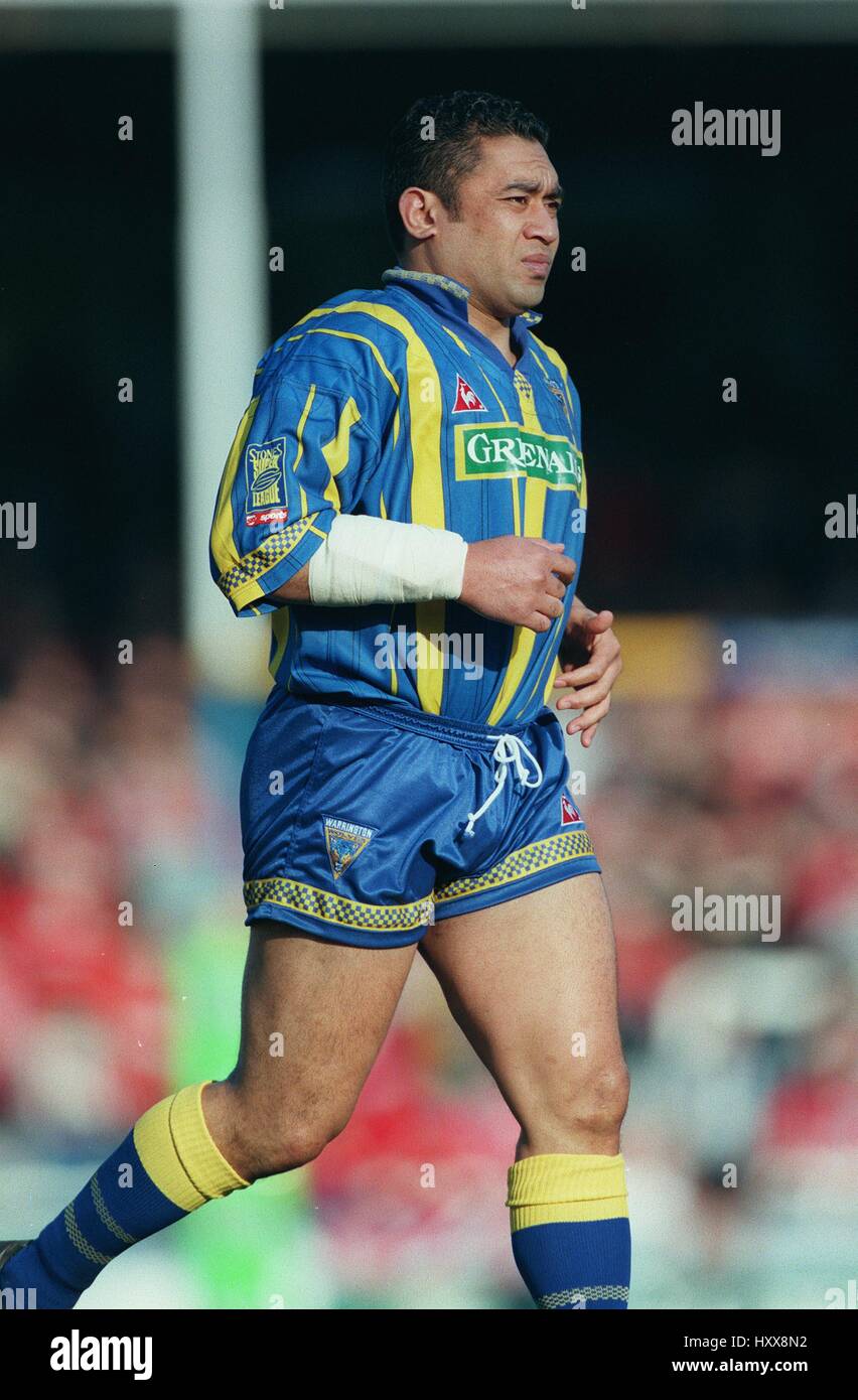 George warrington hi-res stock photography and images - Alamy