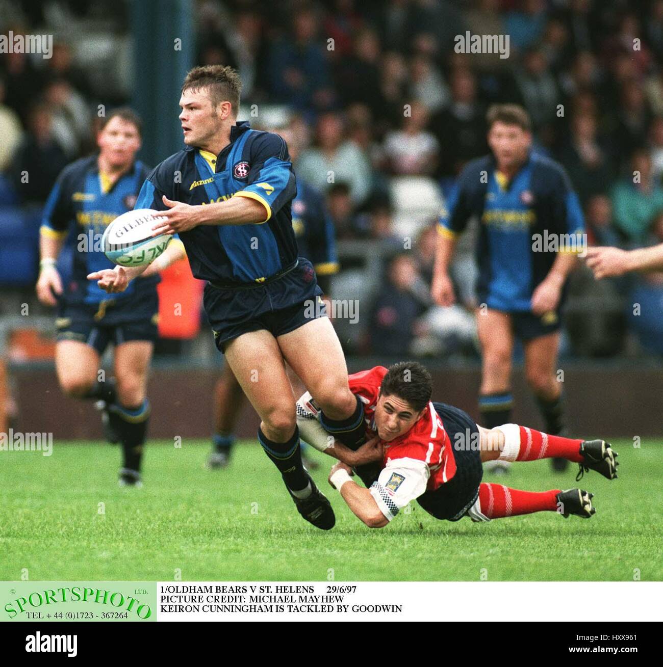 KEIRON CUNNINGHAM & GOODWIN OLDHAM BEARS V ST. HELENS 29 June 1997 ...