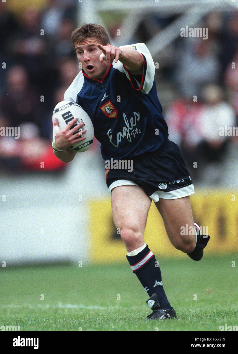LYNTON SCOTT SHEFFIELD EAGLES RLFC 31 July 1997 Stock Photo - Alamy
