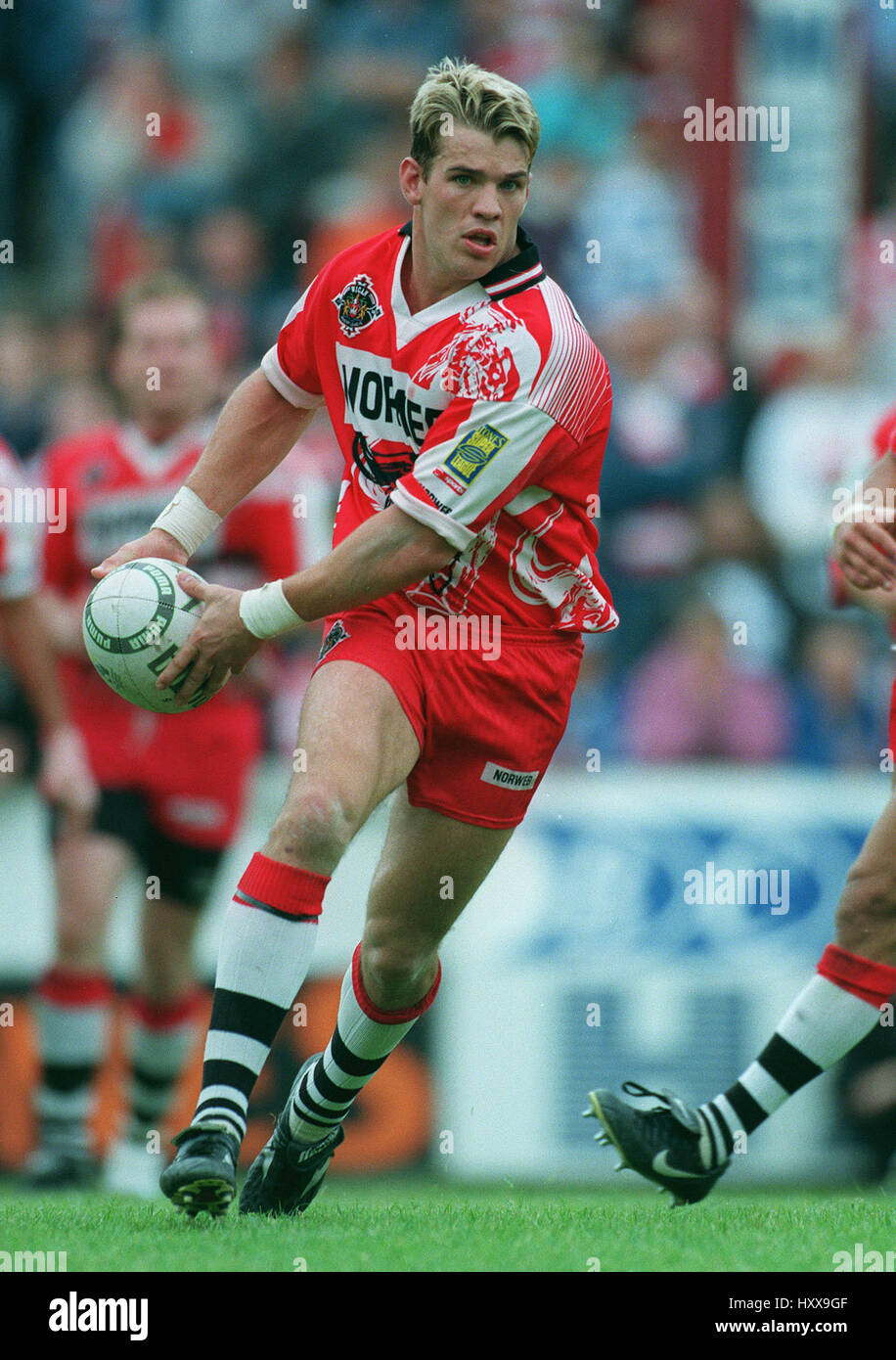 GARY CONNOLLY WIGAN WARRIORS RLFC 06 August 1997 Stock Photo - Alamy