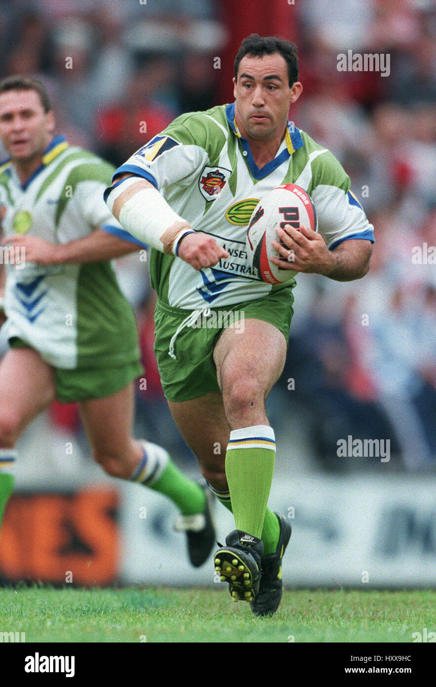 JASON CROKER CANBERRA RAIDERS RLFC 06 August 1997 Stock Photo - Alamy