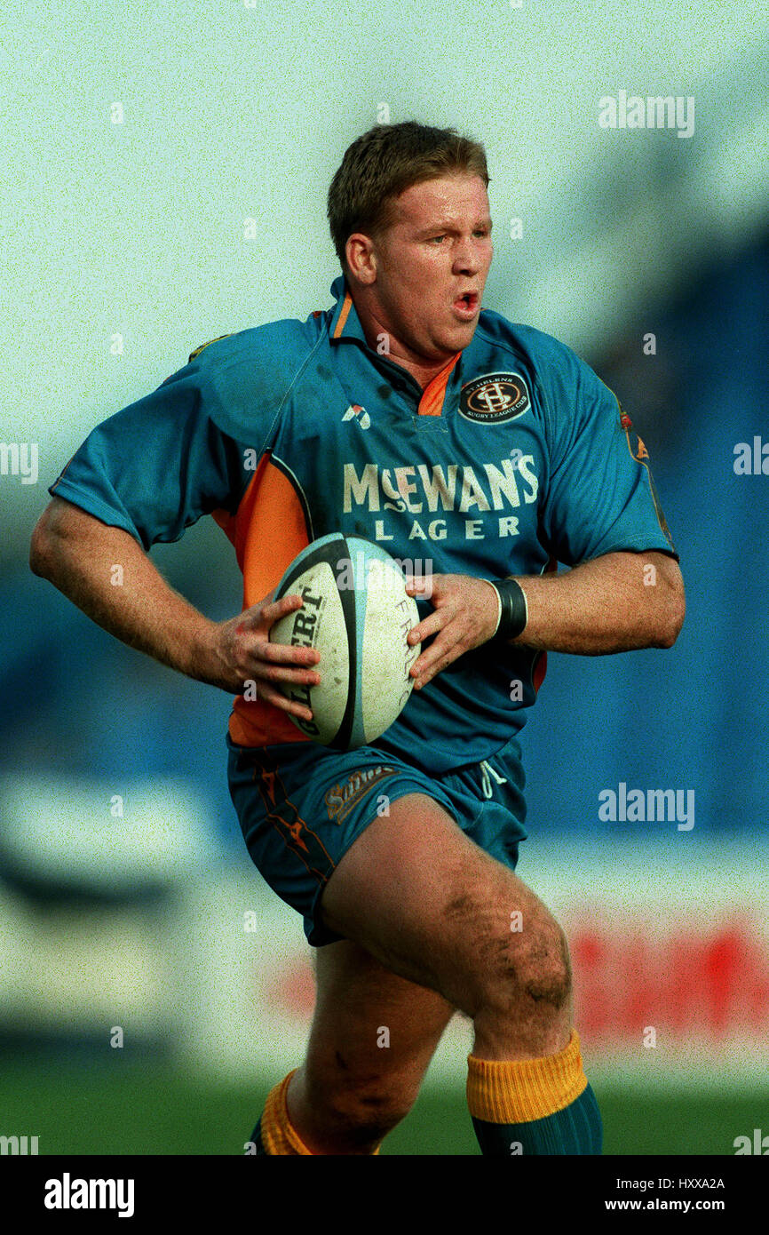 Goldspink hi-res stock photography and images - Alamy