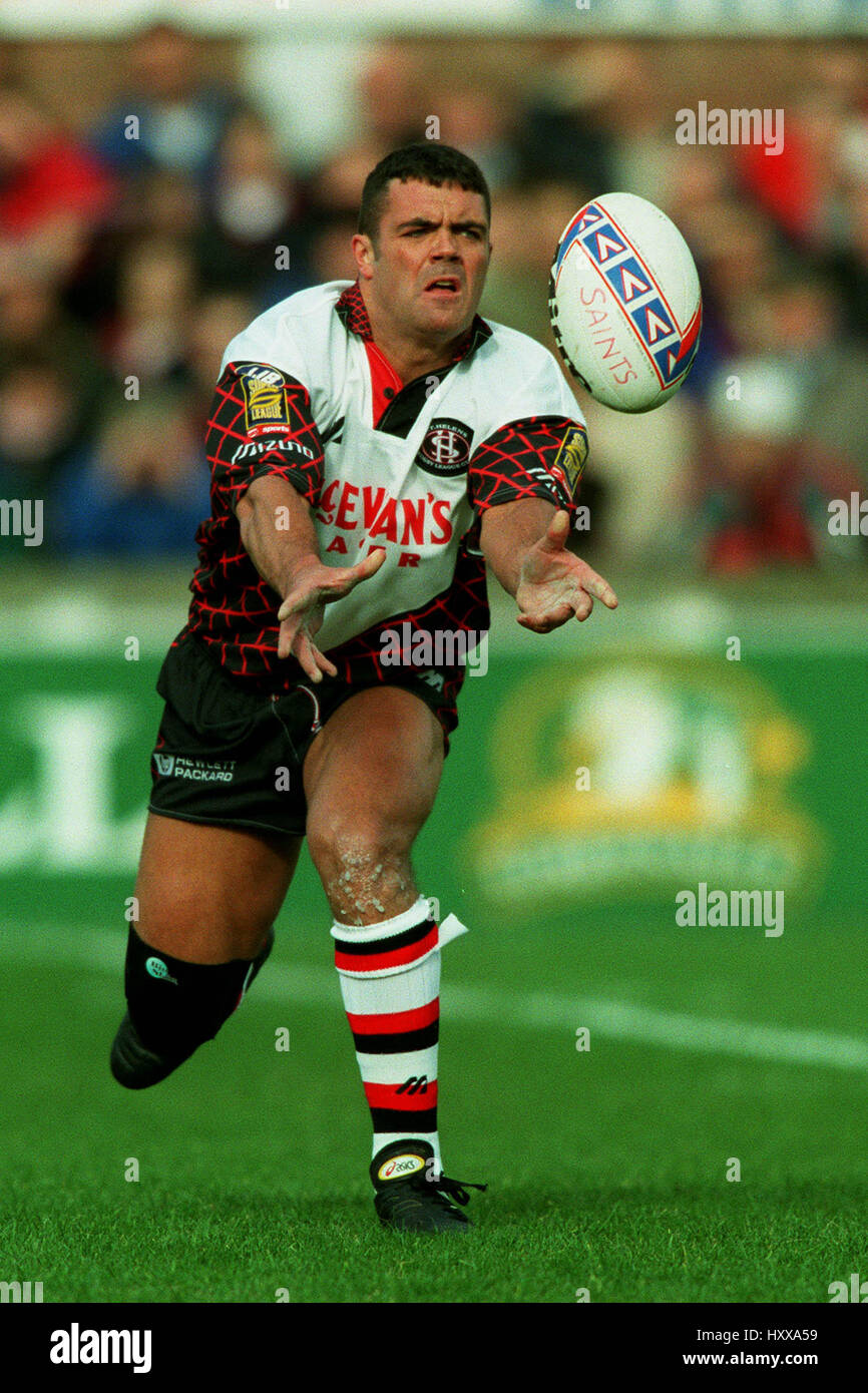 TOMMY MARTYN ST. HELENS RLFC 03 March 1998 Stock Photo - Alamy