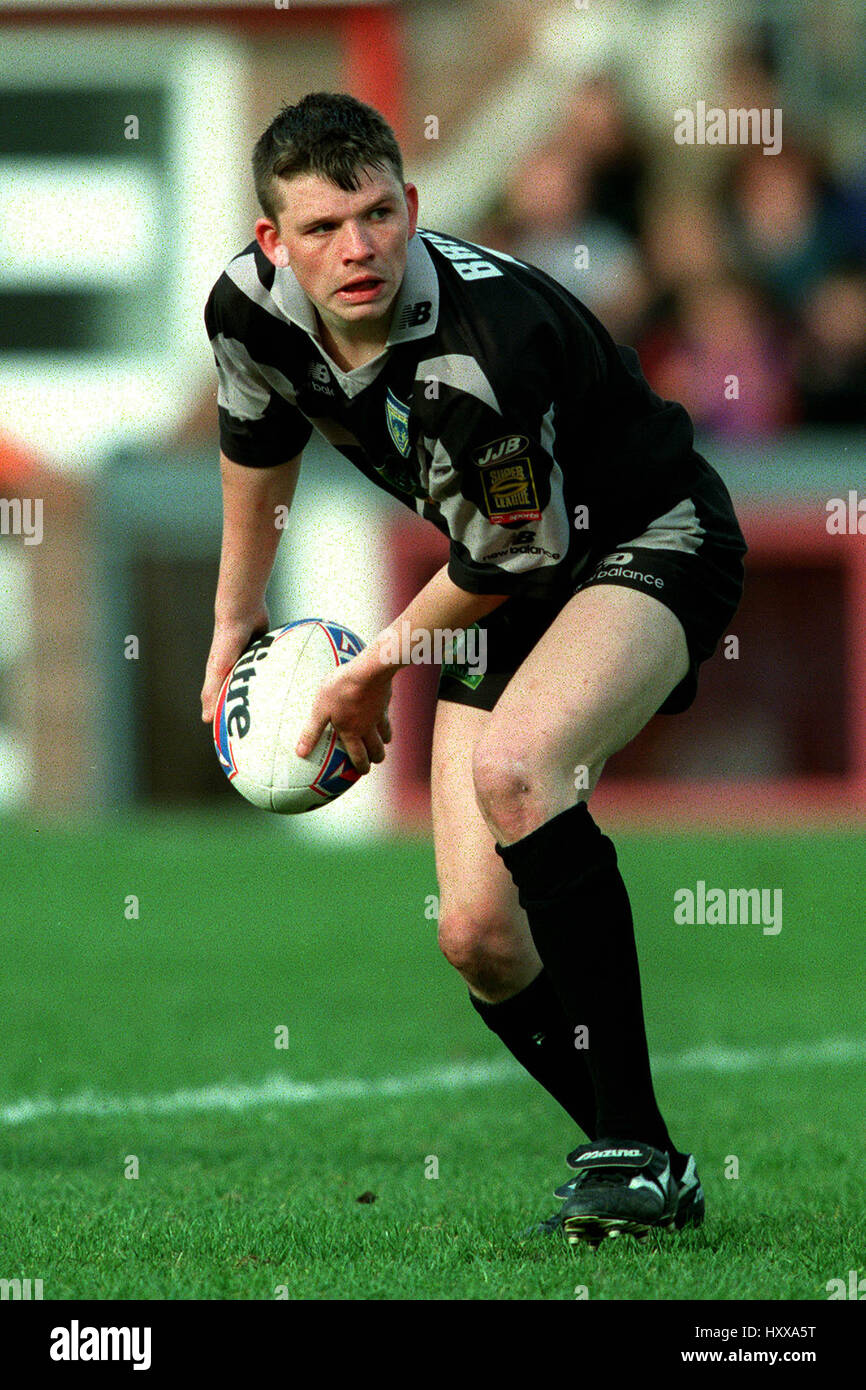 LEE BRIERS WARRINGTON WOLVES RLFC 03 March 1998 Stock Photo - Alamy