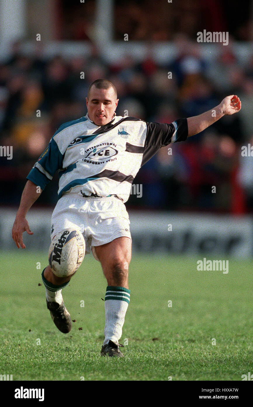 GLEN TOMLINSON HULL SHARKS RLFC 17 March 1998 Stock Photo - Alamy