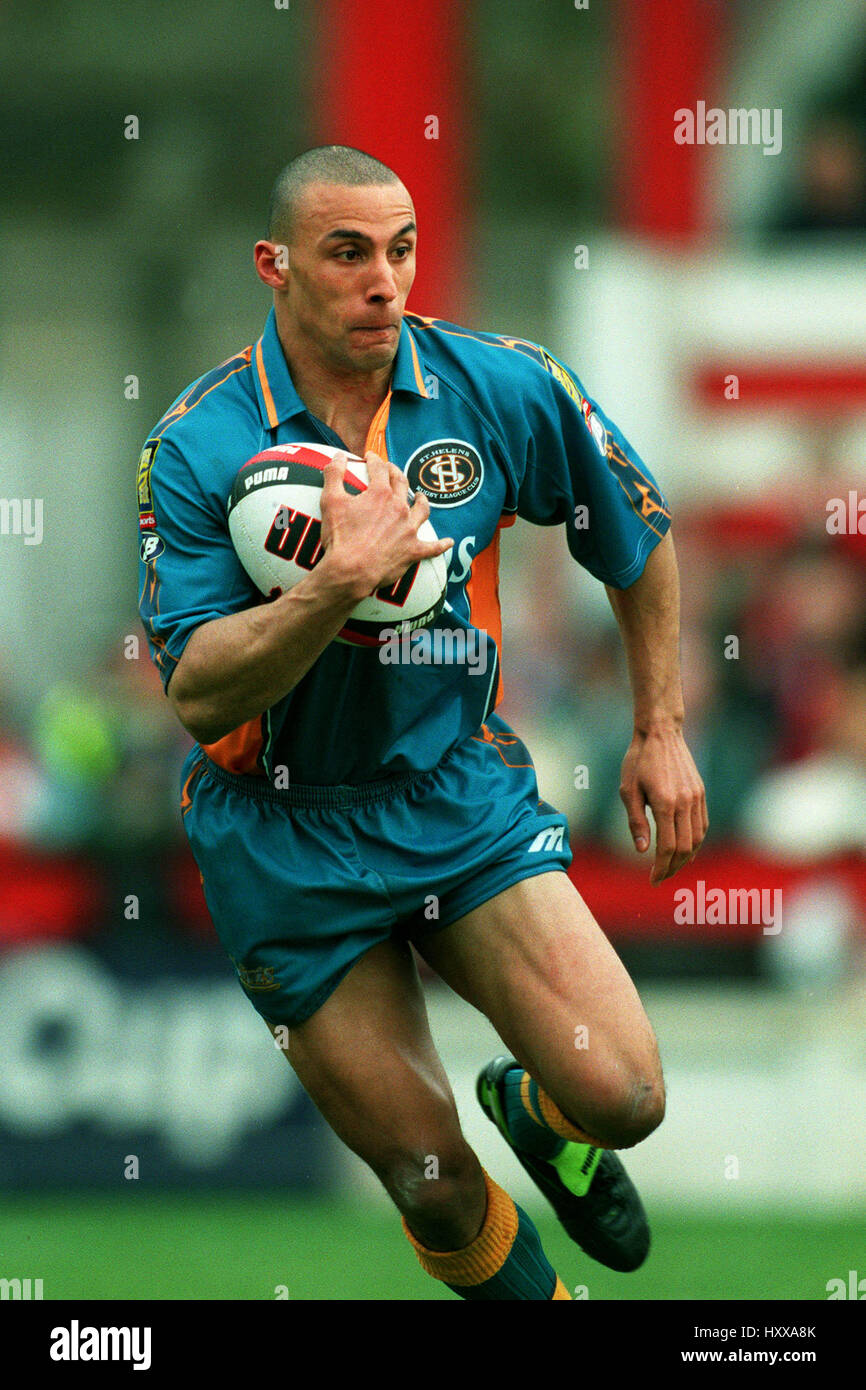 TONY SULLIVAN ST. HELENS RLFC 24 March 1998 Stock Photo - Alamy