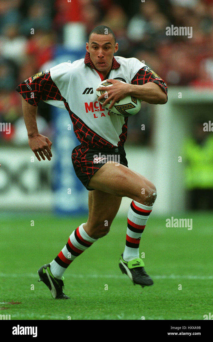 TONY SULLIVAN ST. HELENS RLFC 14 April 1998 Stock Photo - Alamy