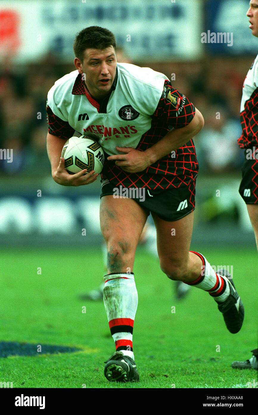 JULIAN O'NEILL ST. HELENS RLFC 14 April 1998 Stock Photo - Alamy