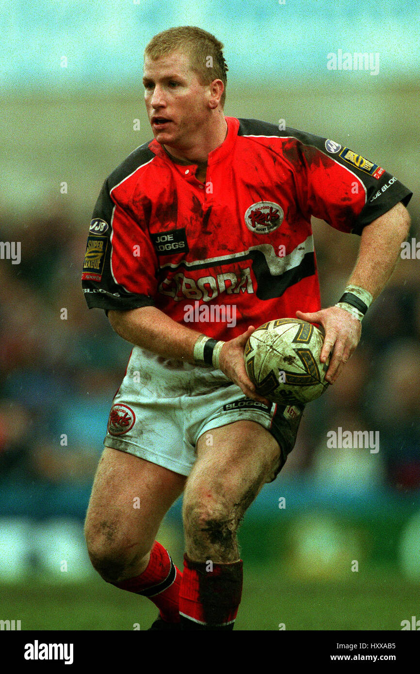 MARTIN CROMPTON SALFORD REDS RLFC 15 April 1998 Stock Photo - Alamy
