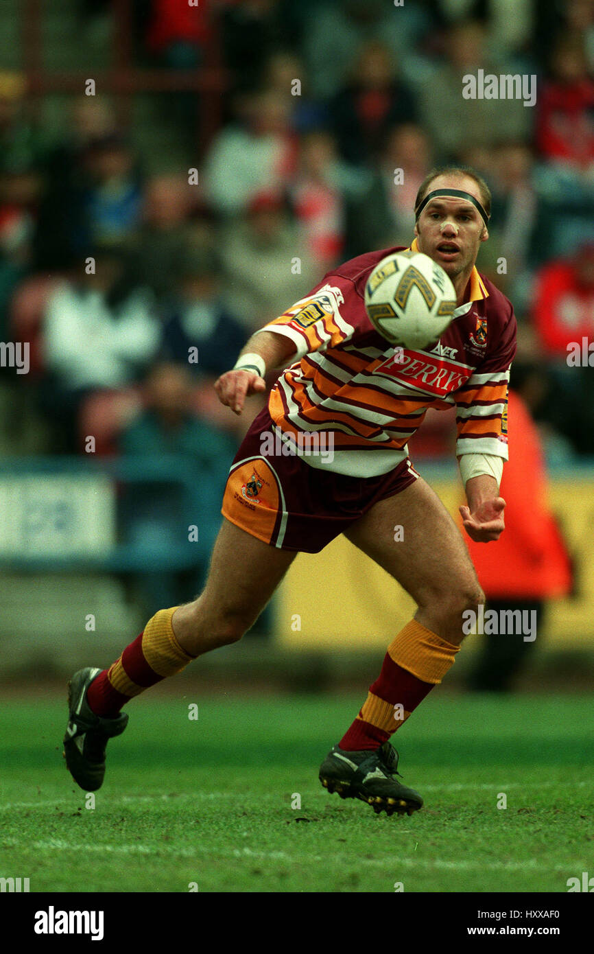 DANNY RUSSELL HUDDERSFIELD GIANTS 21 April 1998 Stock Photo - Alamy