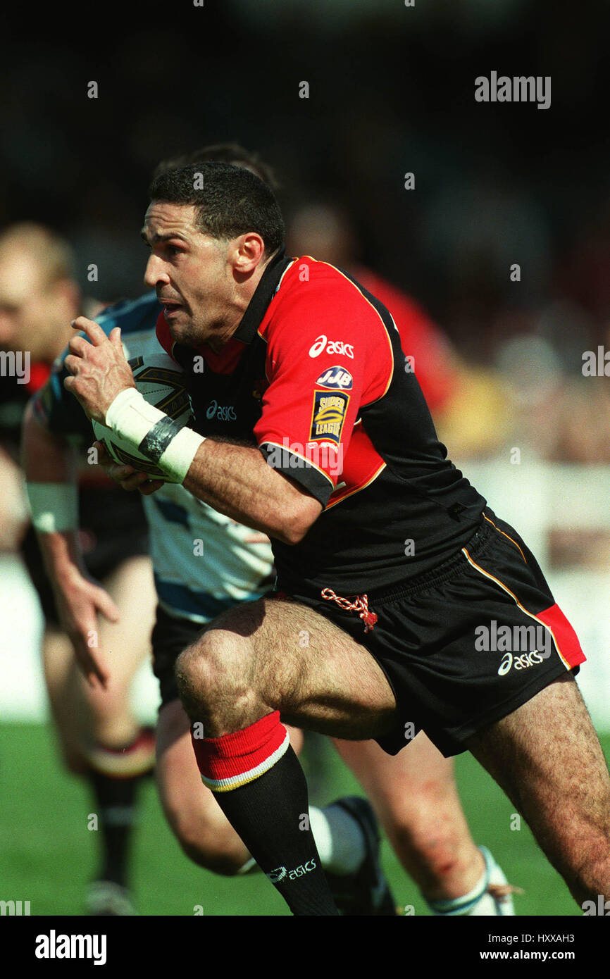 DANNY PEACOCK BRADFORD BULLS RLFC 28 April 1998 Stock Photo - Alamy