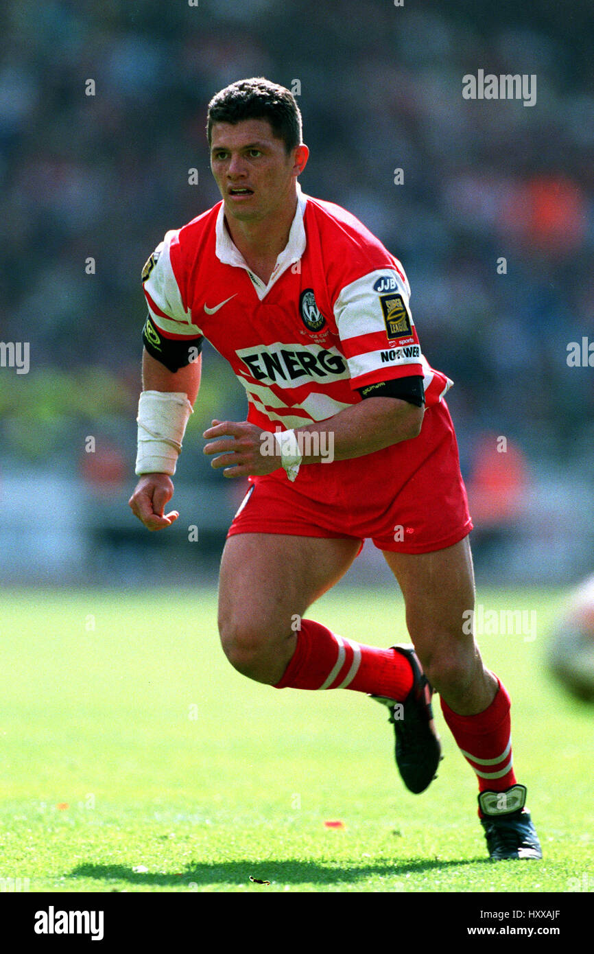 Henry paul,rugby, wigan hi-res stock photography and images - Alamy