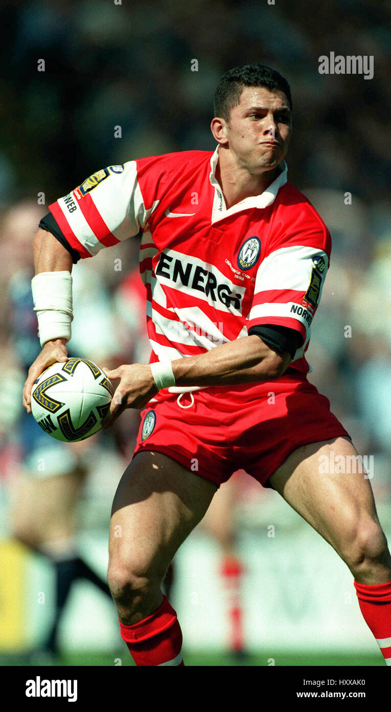 HENRY PAUL WIGAN WARRIORS RLFC 05 May 1998 Stock Photo - Alamy