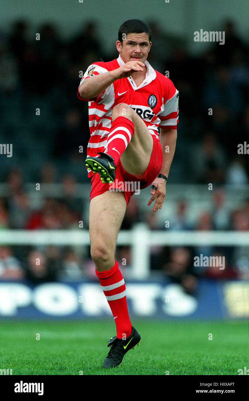 ANDREW FARRELL WIGAN WARRIORS RLFC 01 June 1998 Stock Photo - Alamy