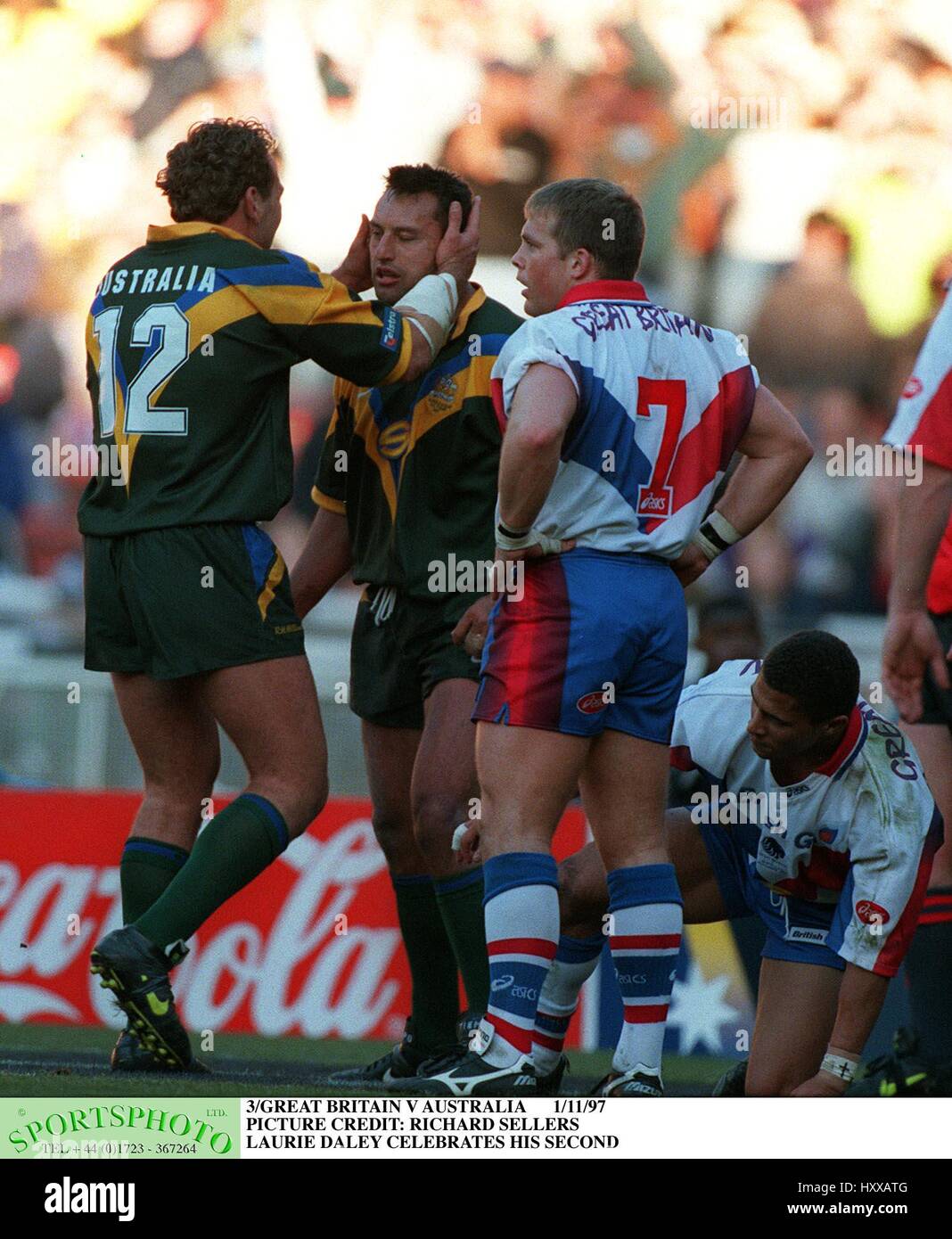 Rugby full length celebrates hi-res stock photography and images - Alamy