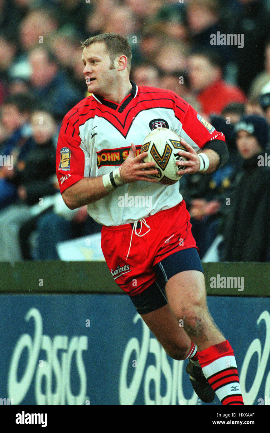 PAUL ATCHESON ST. HELENS RLFC 27 February 1999 Stock Photo - Alamy