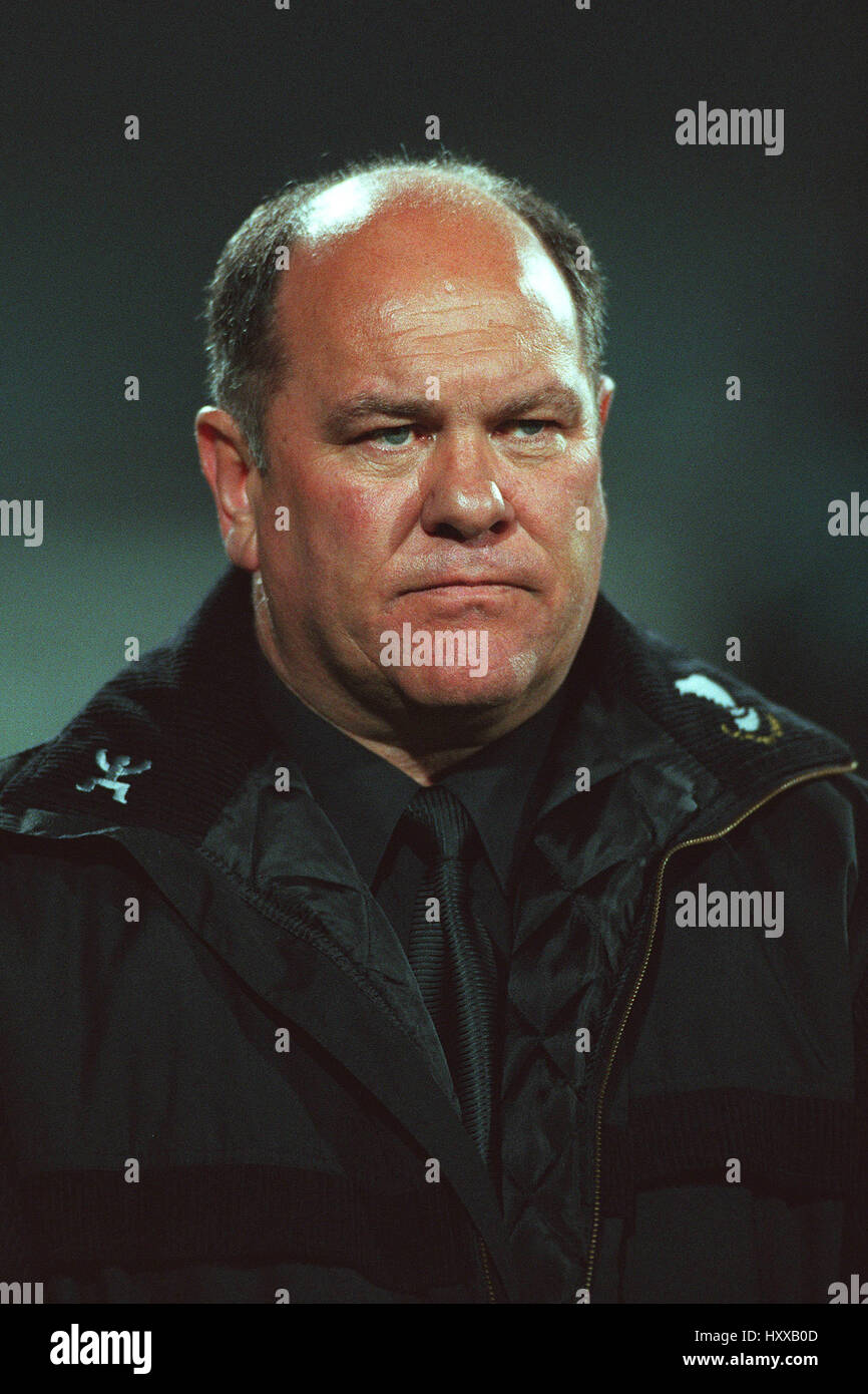 Frank endacott hi-res stock photography and images - Alamy