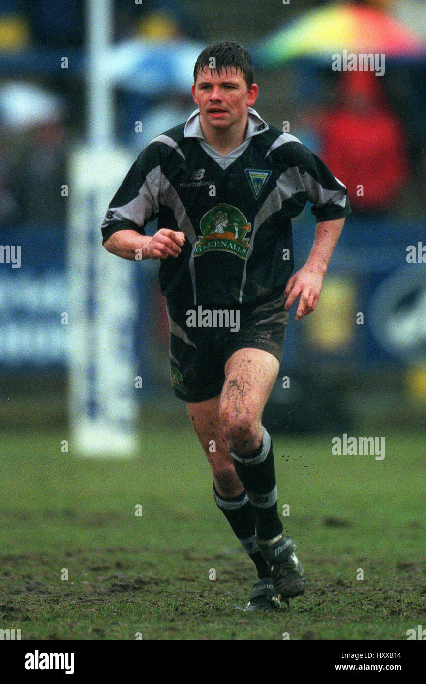 LEE BRIERS WARRINGTON WOLVES RLFC 08 March 1999 Stock Photo - Alamy
