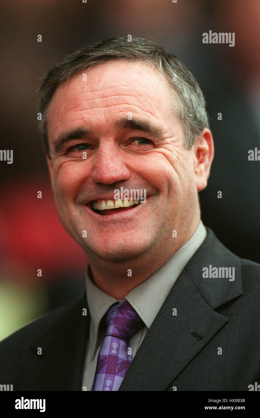 GRAHAM MURRAY LEEDS RHINOS RLFC COACH 14 March 1999 Stock Photo - Alamy