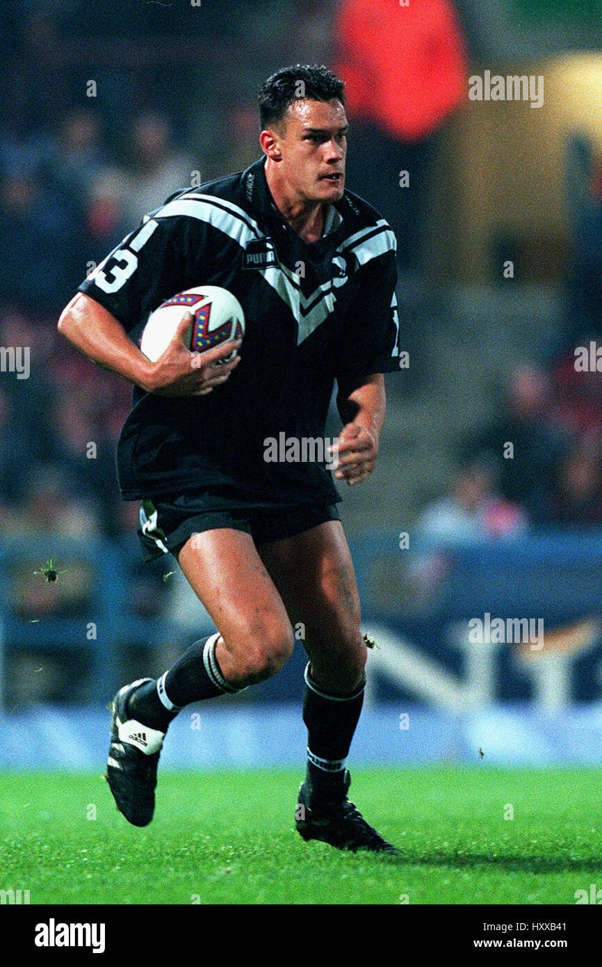 LOGAN SWAN NEW ZEALAND RL 02 November 1998 Stock Photo - Alamy