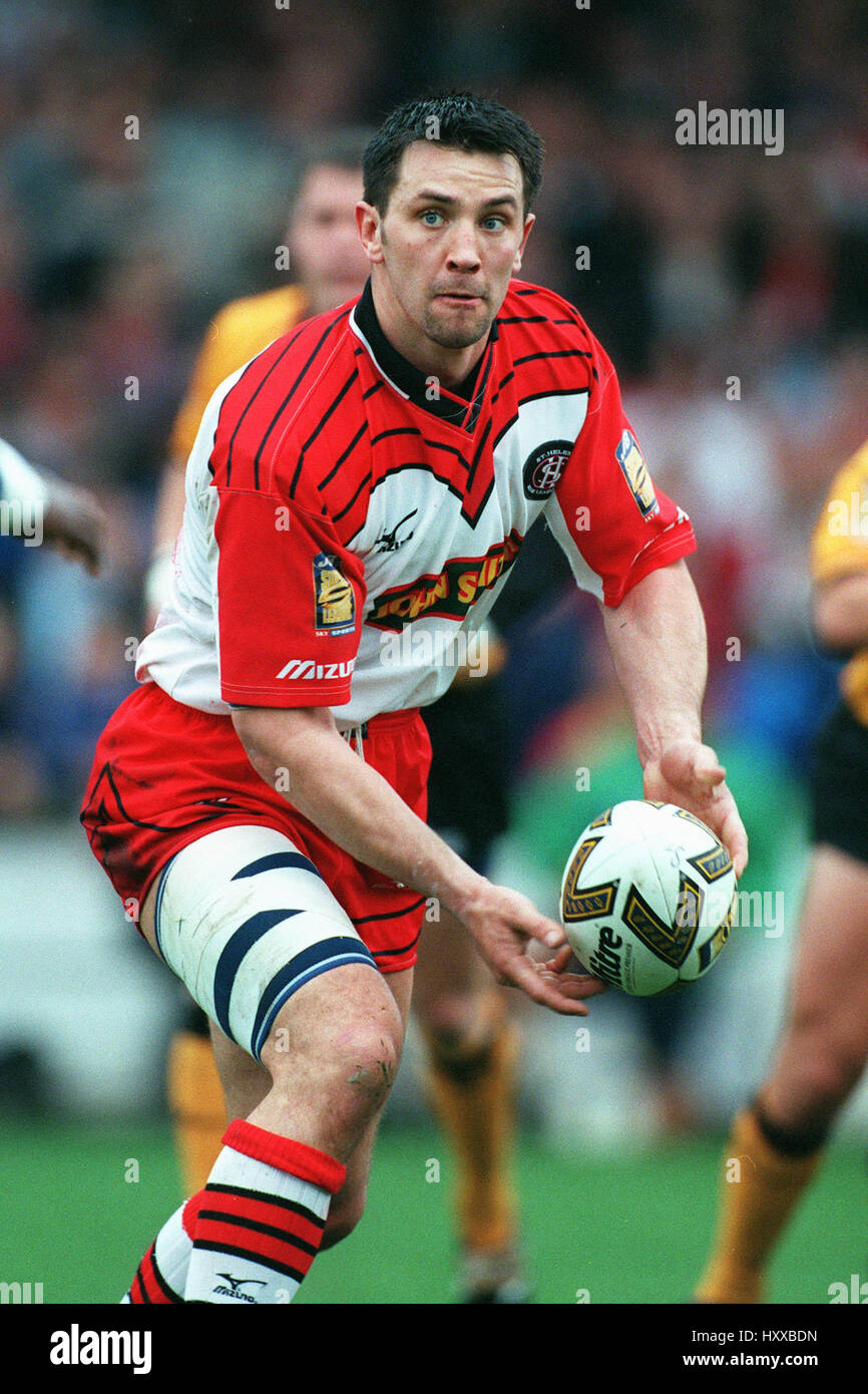PAUL SCULTHORPE ST. HELENS RLFC 07 April 1999 Stock Photo - Alamy