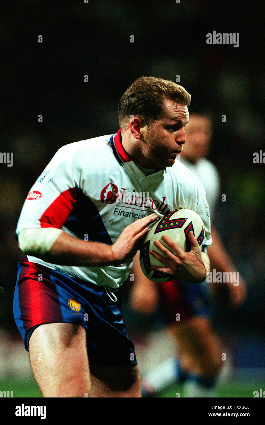 Britain rugby league wigan warriors hi-res stock photography and images ...