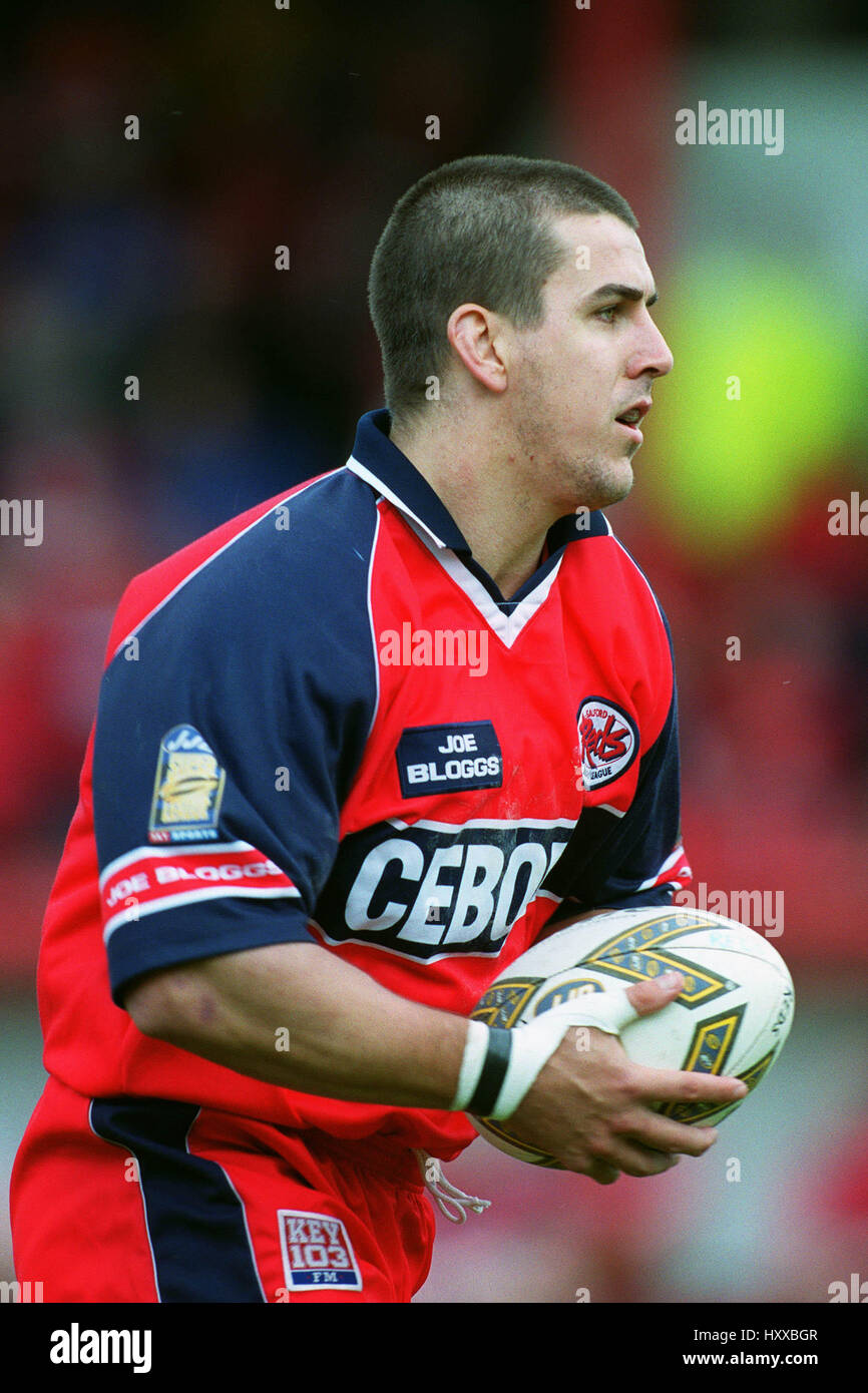 HUDSON SMITH SALFORD REDS RLFC 11 April 1999 Stock Photo - Alamy