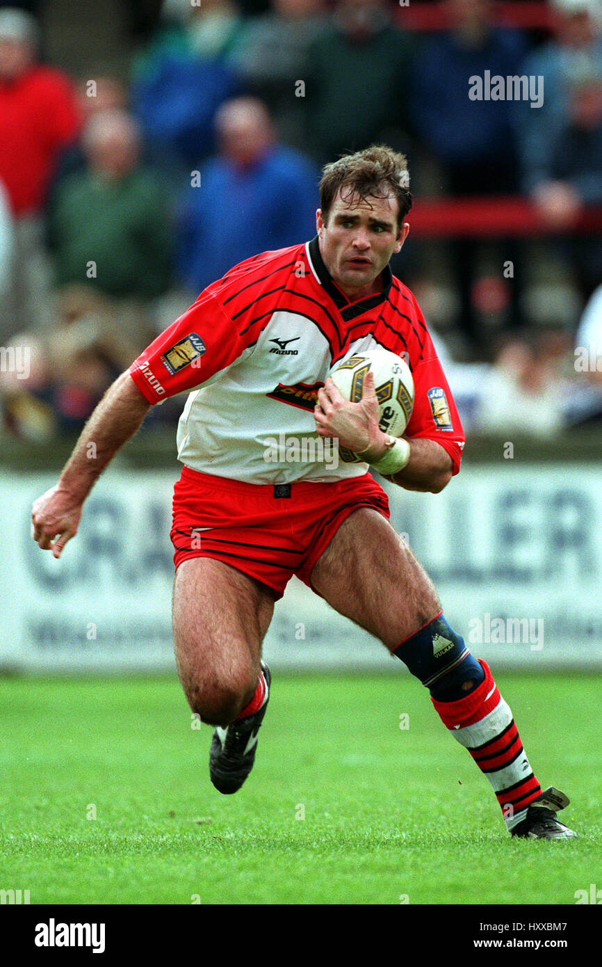 CHRIS JOYNT ST. HELENS RLFC 17 April 1999 Stock Photo - Alamy