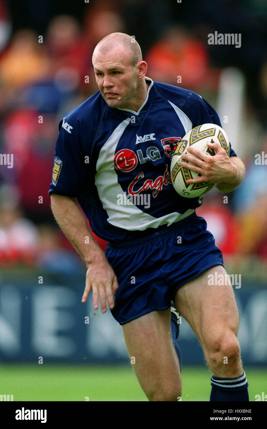 KEITH SENIOR SHEFFIELD EAGLES RLFC 17 April 1999 Stock Photo - Alamy