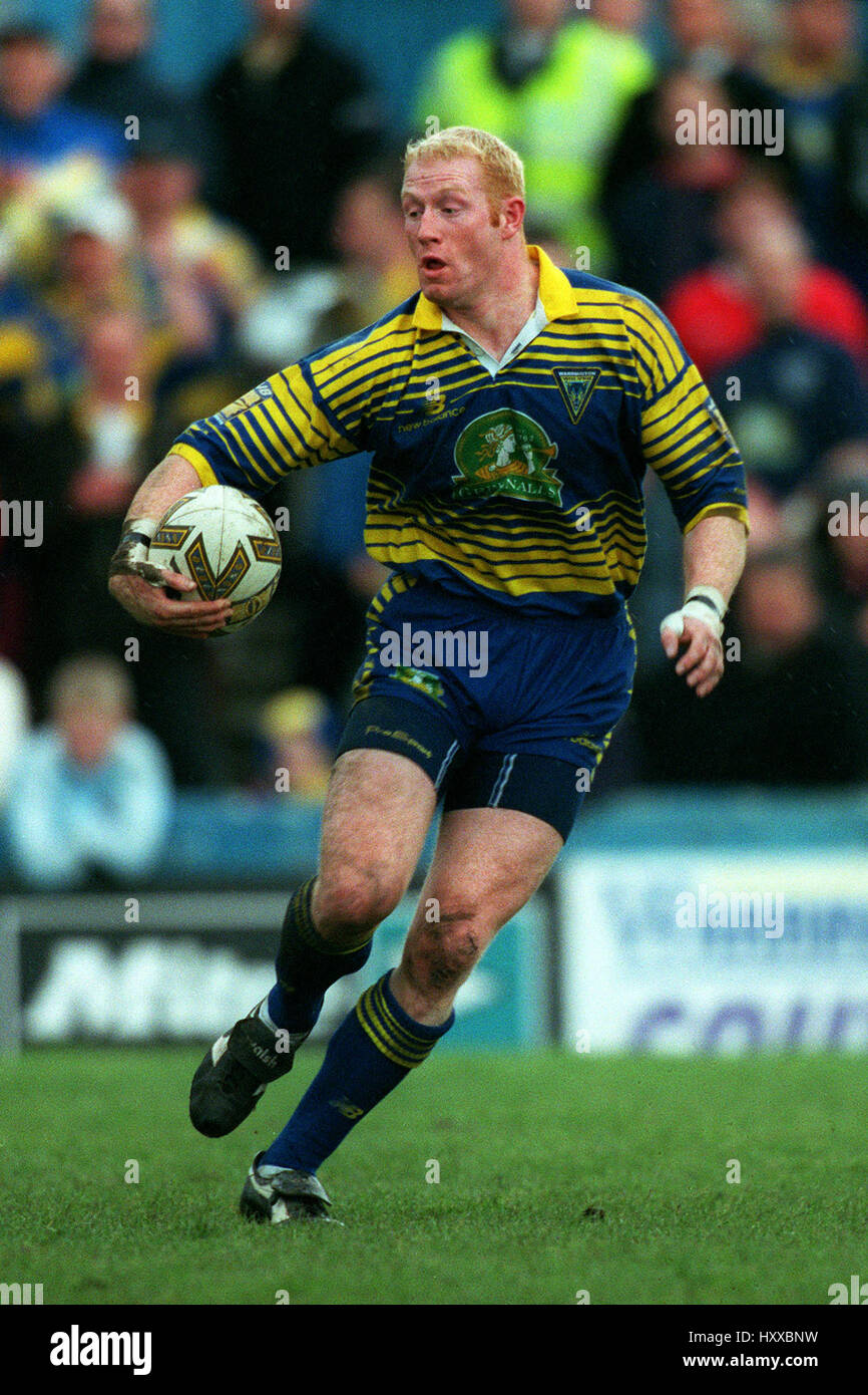 JASON ROACH WARRINGTON WOLVES RLFC 26 April 1999 Stock Photo - Alamy