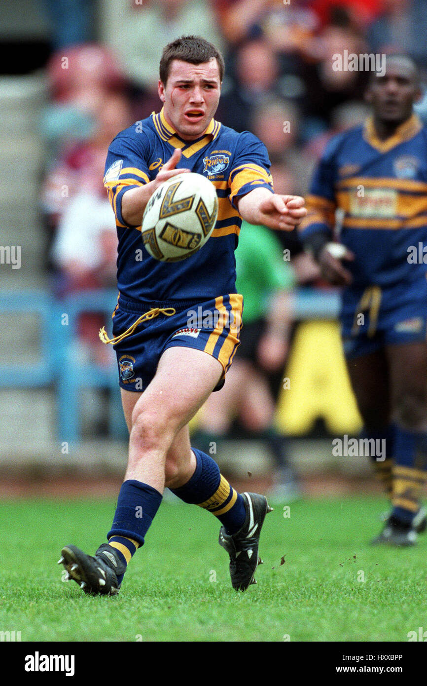 IESTYN HARRIS LEEDS RHINOS RLFC 26 April 1999 Stock Photo - Alamy