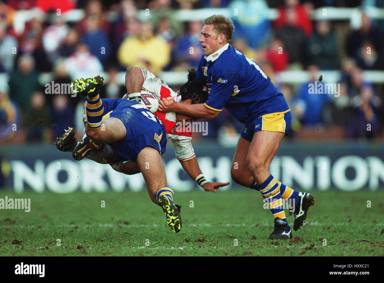 PAUL BELL TUILAGI & ANDY HAY LEEDS RHINOS V ST.HELENS 26 February 2000 ...