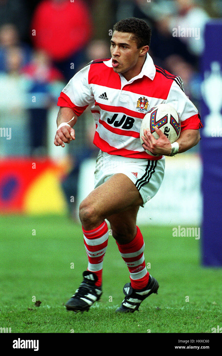 JASON ROBINSON WIGAN WARRIORS RLFC 12 March 2000 Stock Photo - Alamy