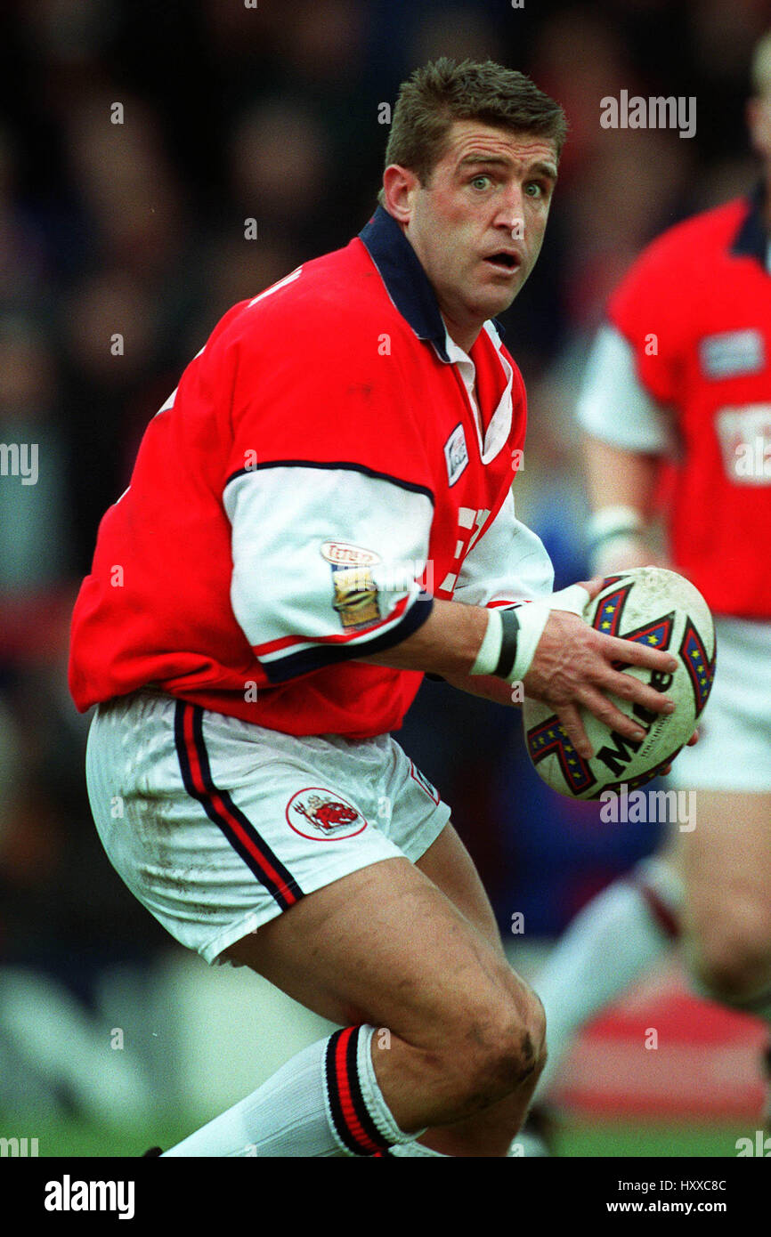 DARREN BROWN SALFORD REDS RLFC 11 March 2000 Stock Photo - Alamy