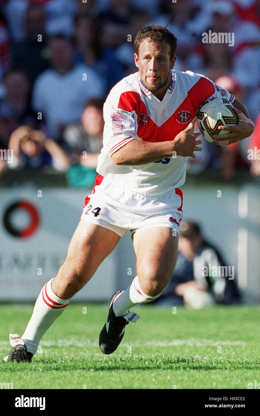STEVE HALL ST HELENS RLFC 17 June 2000 Stock Photo - Alamy