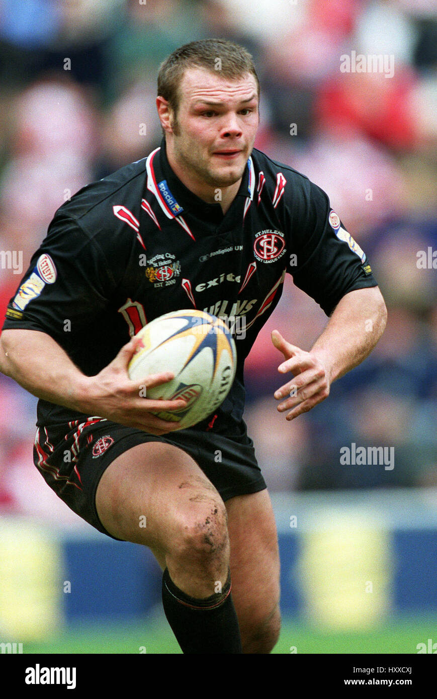 KEIRON CUNNINGHAM ST. HELENS RLFC WIGAN JJB STADIUM WIGAN 13 April 2001 ...