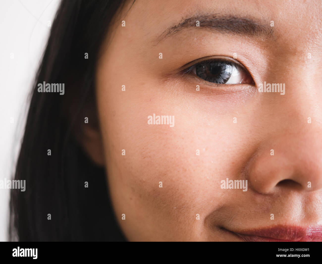 Beautiful human eye contact lens hi-res stock photography and images ...