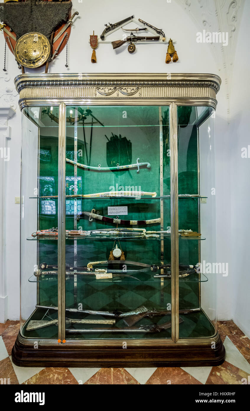 Armory room hi-res stock photography and images - Alamy