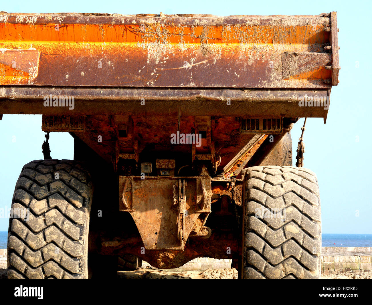 Truck carrying heavy load hi-res stock photography and images - Alamy