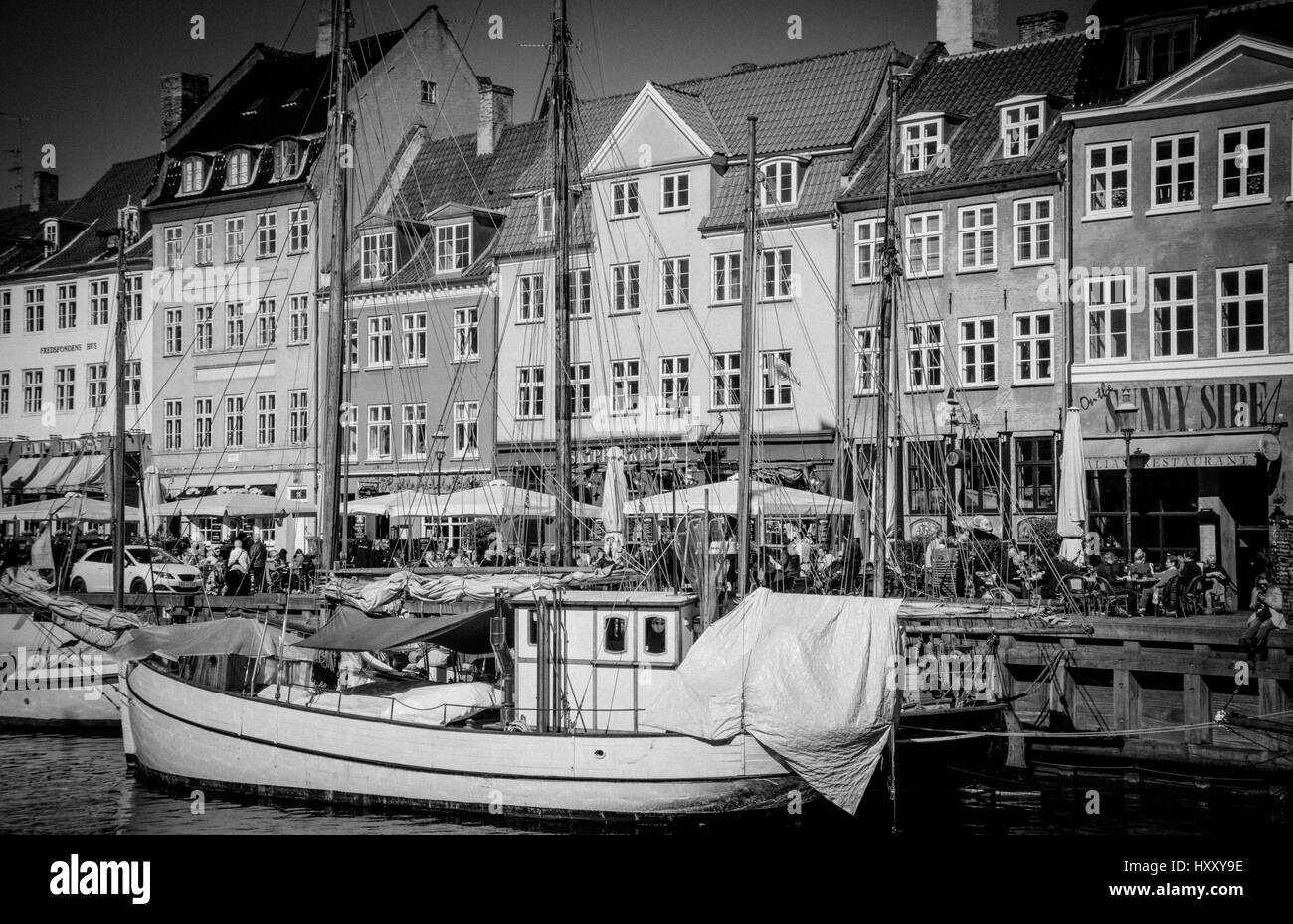Nyhavn scenic harbor copenhagen Black and White Stock Photos & Images ...