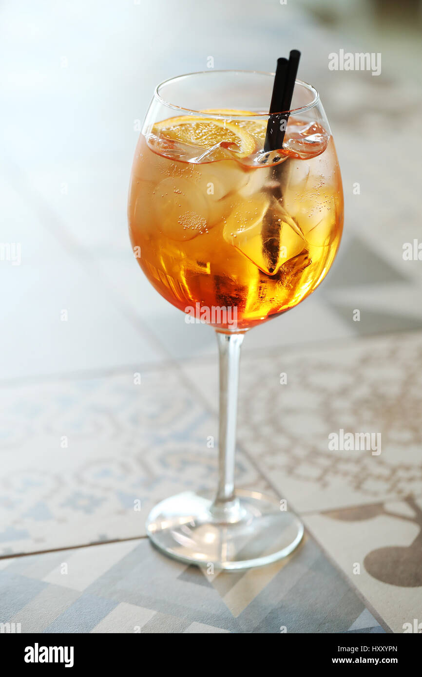 Close up cocktail drink hi-res stock photography and images - Alamy