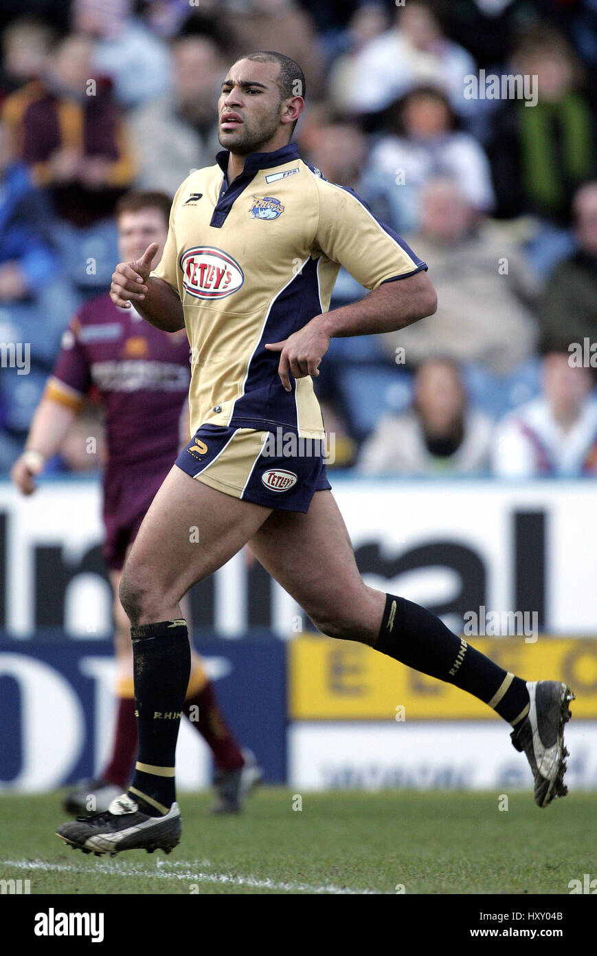CHEV WALKER LEEDS RHINOS RLFC GALPHARM STADIUM HUDDERSFIELD ENGLAND 06 ...