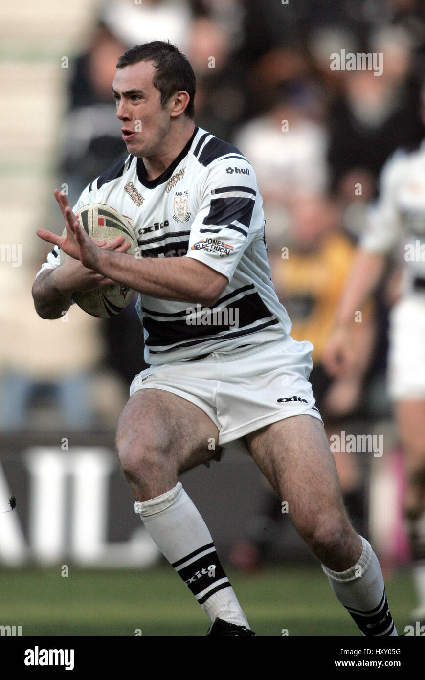TOMMY SAXTON HULL SHARKS RLFC KC STADIUM HULL ENGLAND 13 March 2005 ...