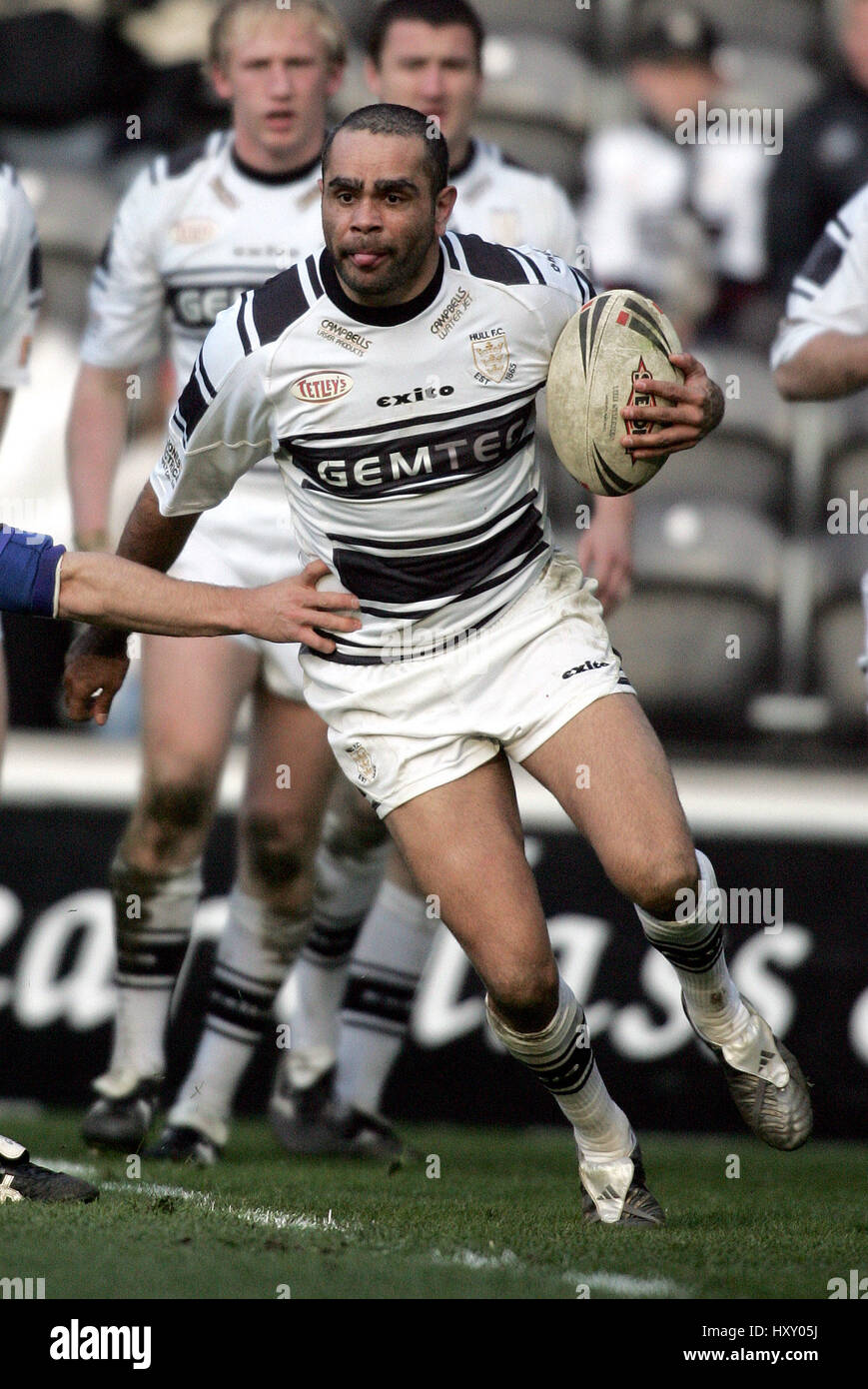 GARETH RAYNOR HULL SHARKS RLFC KC STADIUM HULL ENGLAND 13 March 2005 ...